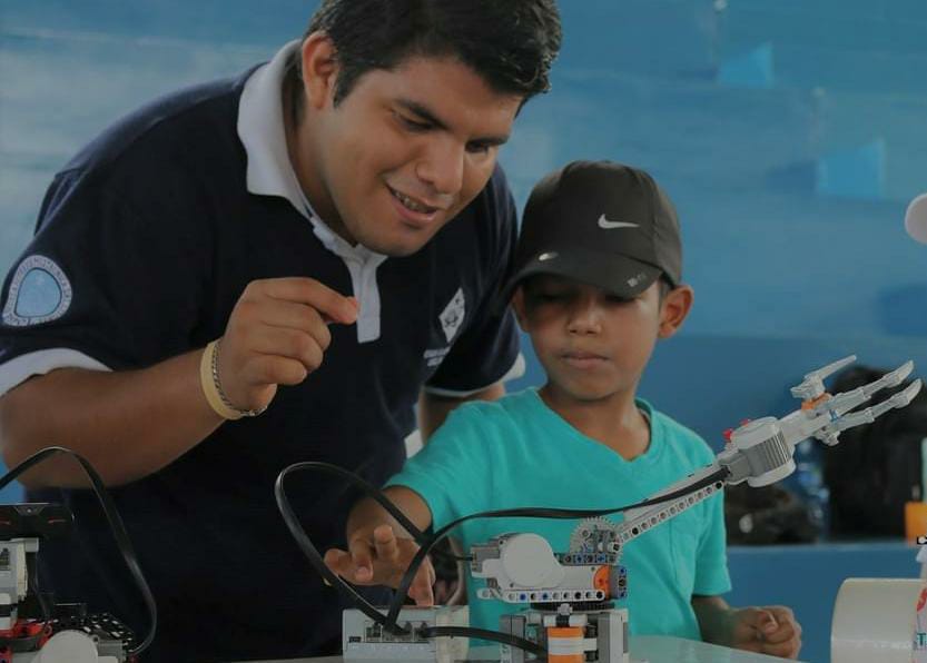 Entrevista a Henry Suárez Avilés - MagazIEEE Ecuador